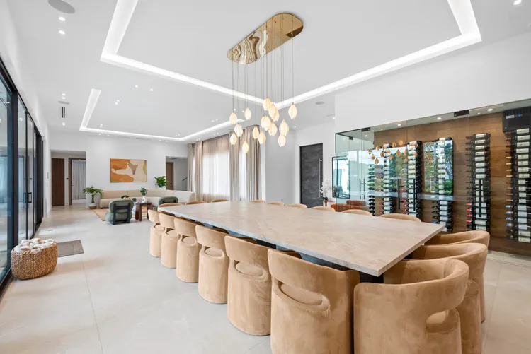 Aspect | Villa Topaz